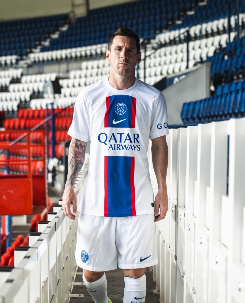 Galería: Así luce la nueva tercera camiseta del PSG