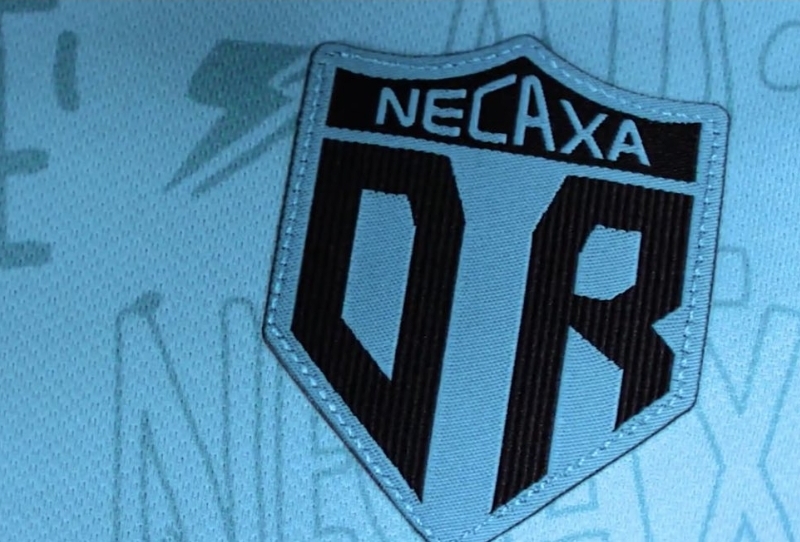 Necaxa presenta nueva playera en homenaje a Don Ramón