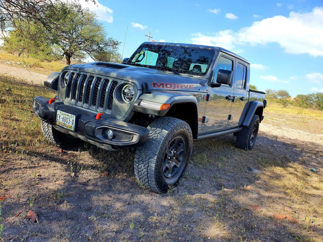 Jeep JT Mojave 2023, aventura garantizada - Futbol Sapiens