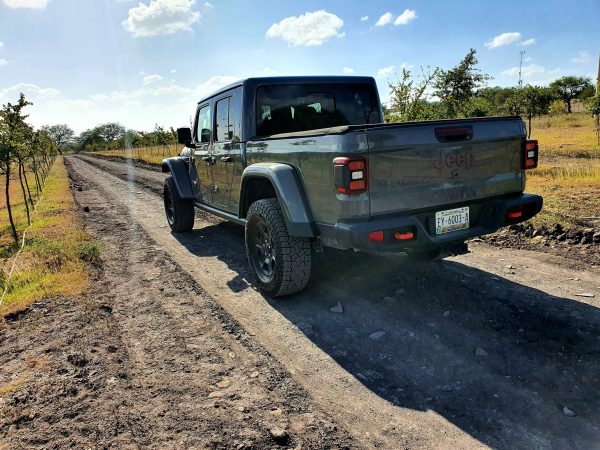 Jeep JT Mojave 2023, aventura garantizada - Futbol Sapiens