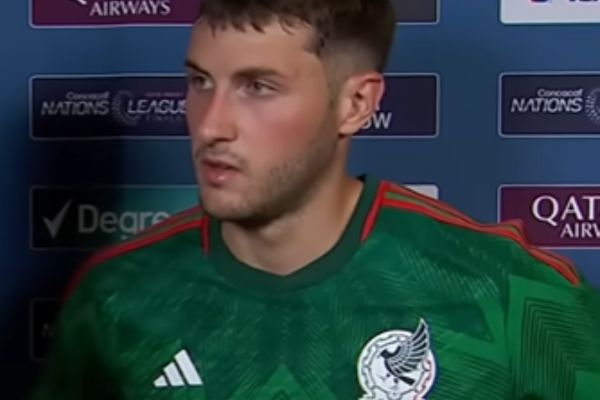 Santiago Giménez candidateó a un técnico para agarrar las riendas de la ...