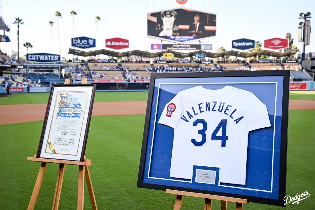 Histórico | Dodgers retiraron el #34 de Fernando Valenzuela - Futbol ...