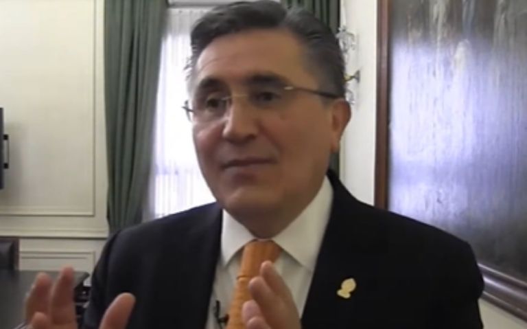 Luis Raúl González, nuevo presidente de Pumas