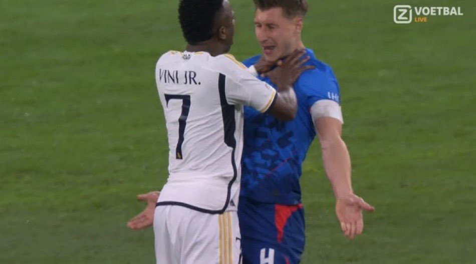 ¿Debió ser expulsado? La polémica jugada de Vinicius que causó revuelo ...
