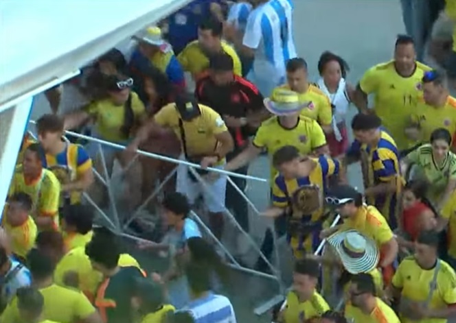 Detienen a decenas de personas tras el caos en la final de la Copa ...