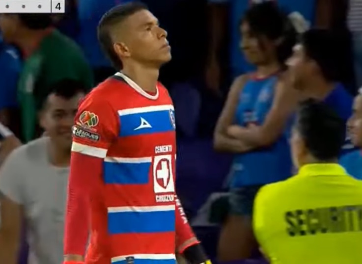 ¿Kevin Mier se va del Cruz Azul? La Máquina contrata otro arquero ...