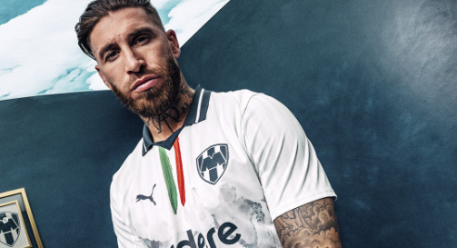 ¡Acompañada del tricolor! Así luce la nueva playera de Rayados para el ...